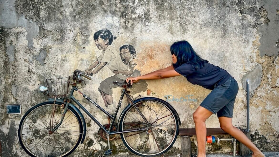 10 Beautiful Interactive Street Art In Malaysia (& Where To Find Them)