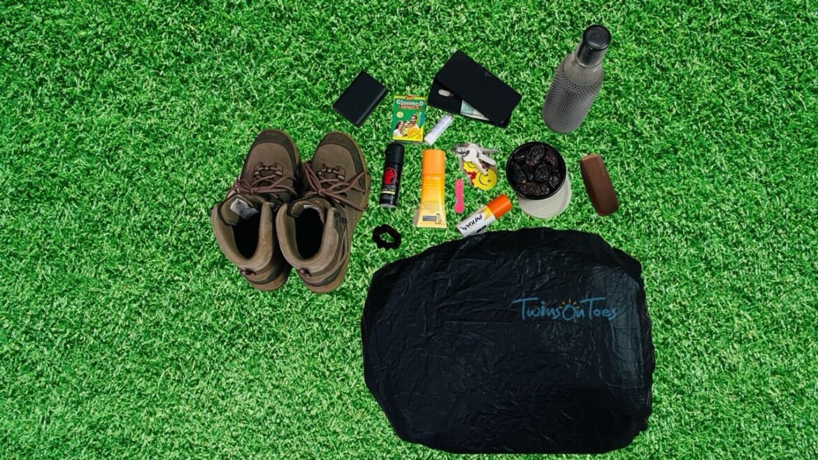 What To Pack For A Day Trip? 10 Things You Cannot Forget