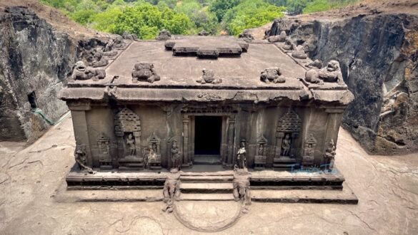 Ellora Caves: A Detailed Guide (With Pictures)