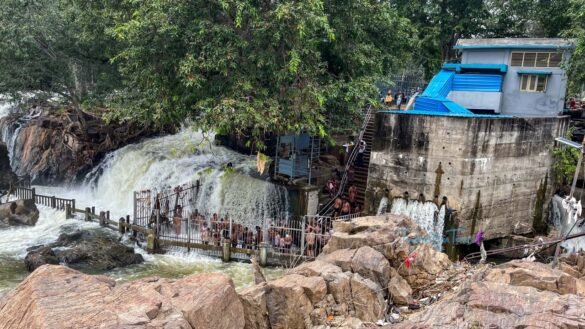 Hogenakkal Waterfalls; All You Need To Know