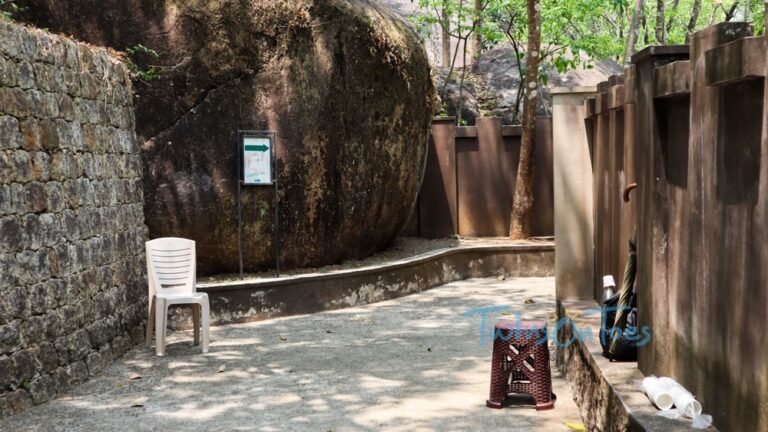 Jatayu Earth Center/ Jadayupara: A Visitors Guide