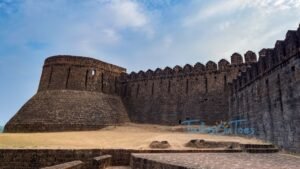Mirjan Fort: Photo Blog + Travel Guide