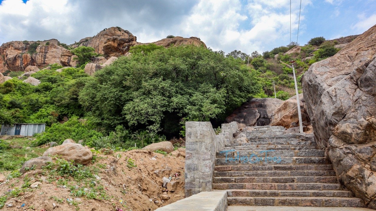 DIY Hiking Guide To Rayakottai Fort, Tamil Nadu